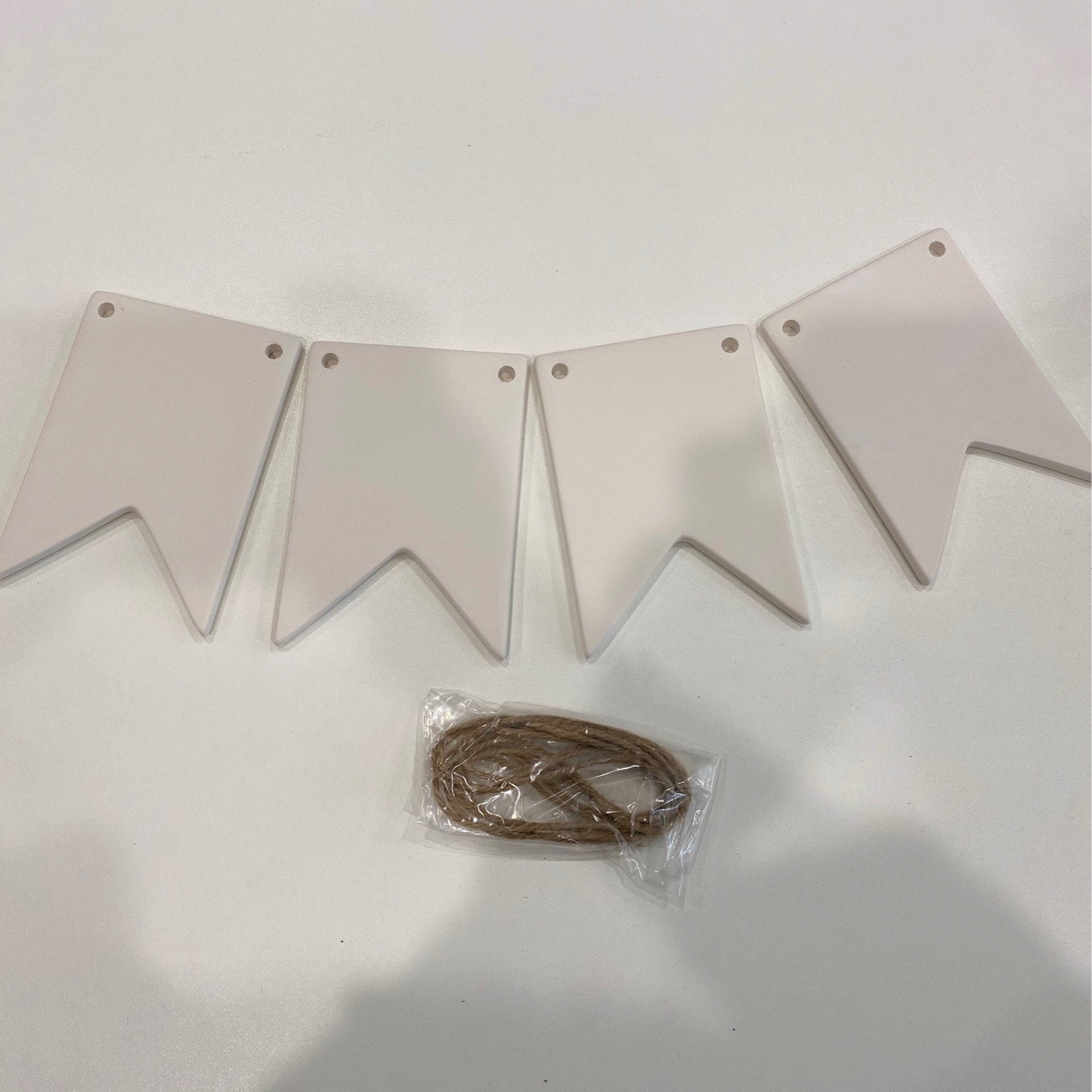 Banner pendant (1 piece) | Pinta Crafts