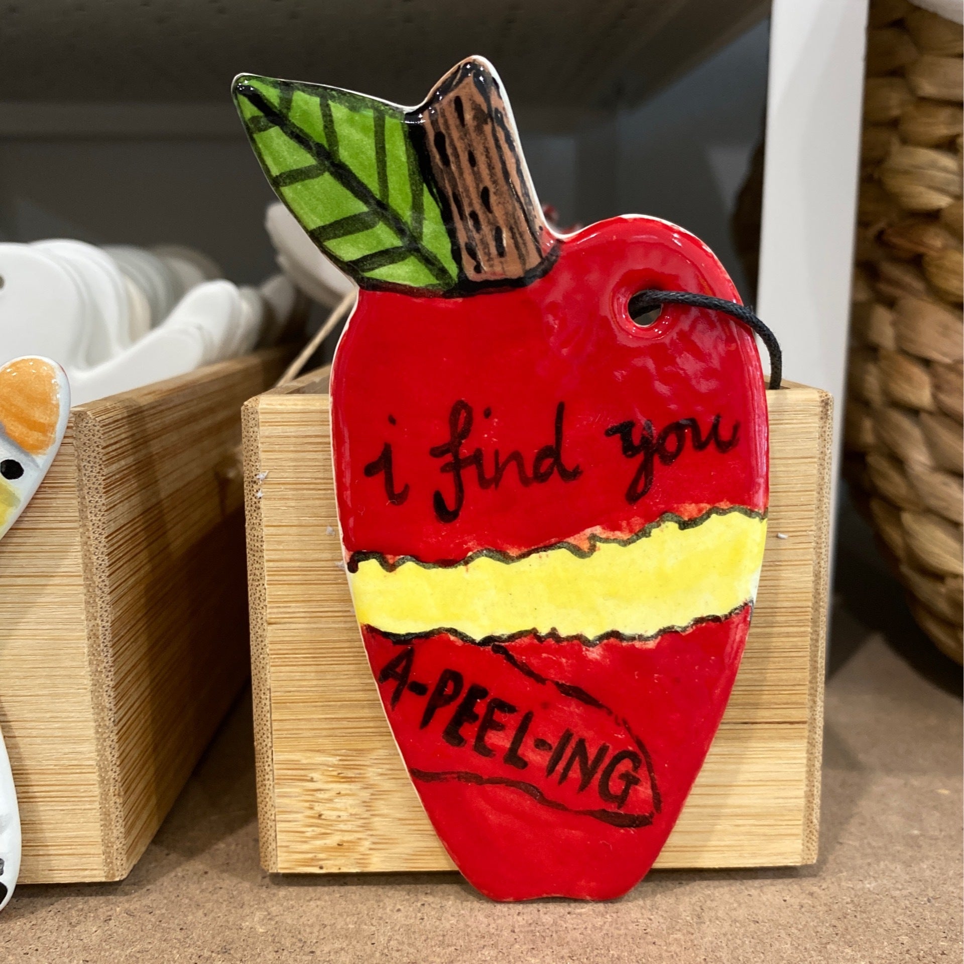 Flat apple ornament | Pinta Crafts