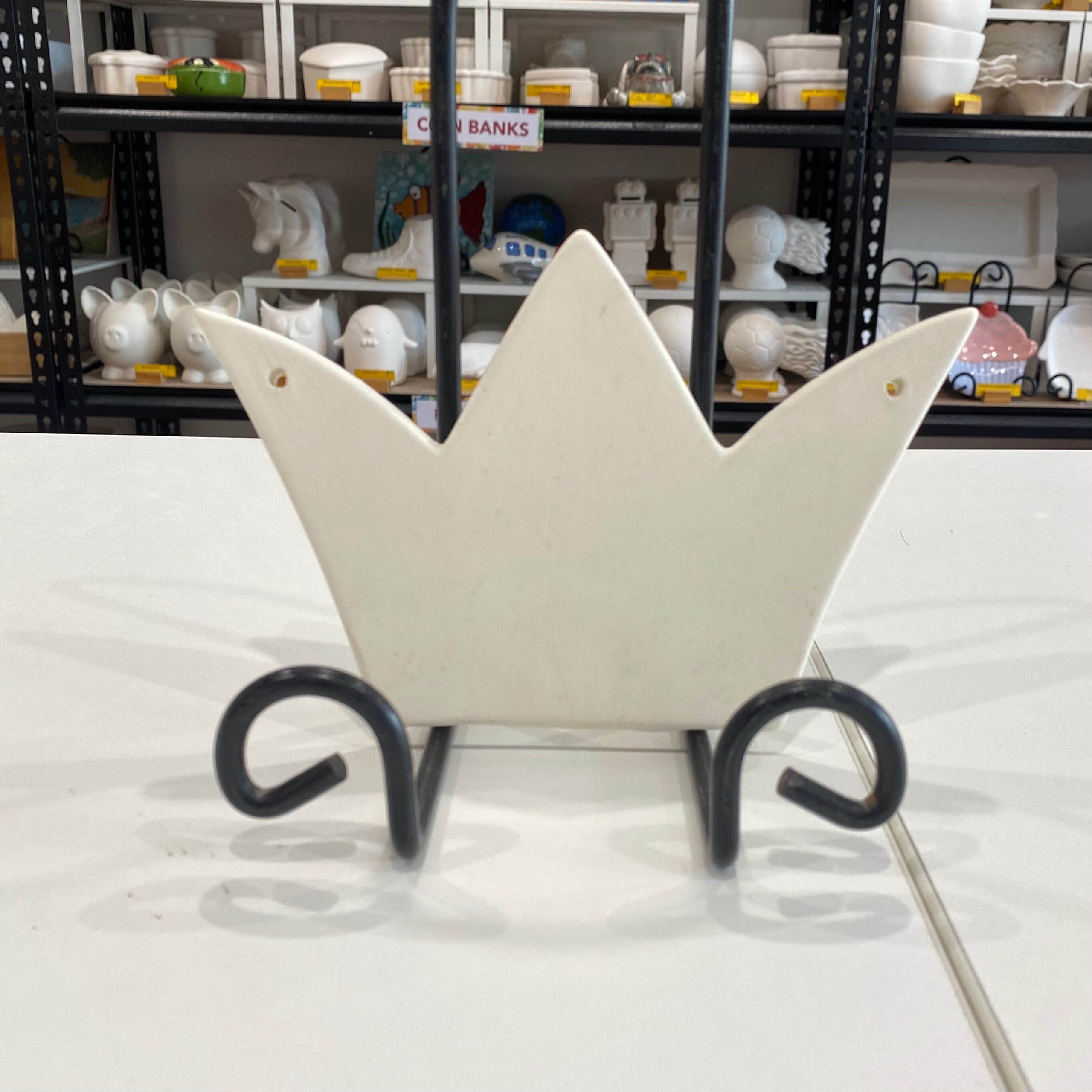 Crown Plaque | Pinta Crafts